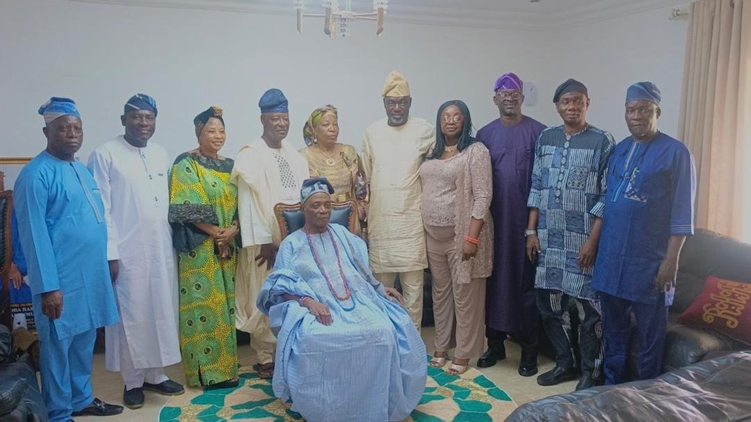Late Oba Olakulehin Family Pays Congratulatory Visit To Oba Ladoja ...